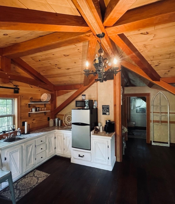 Weddings - Weathered Wisdom Barn in Preston, MO